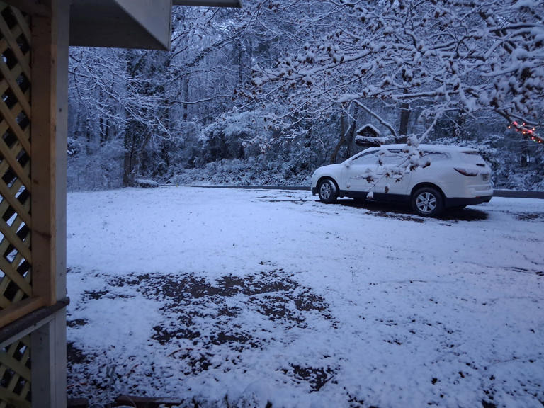 First alert forecast: Snow photos | Plus a cold and quiet start to the week