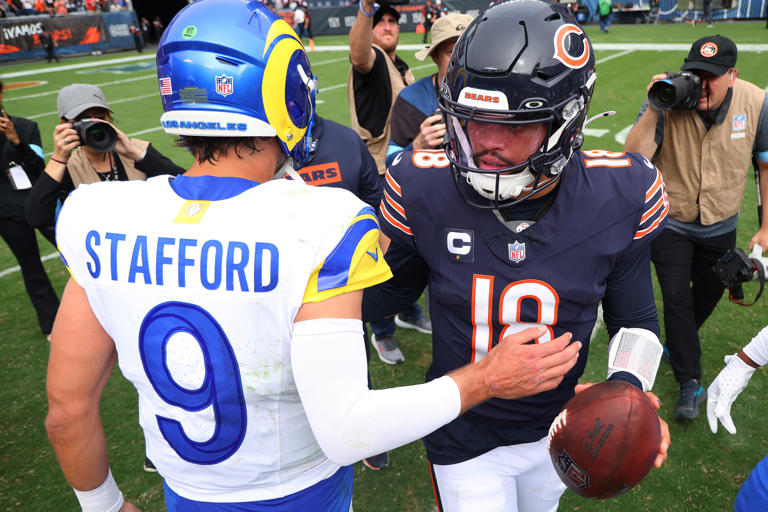 NFL playoff live discussion: Texans at Patriots, Rams at Bears