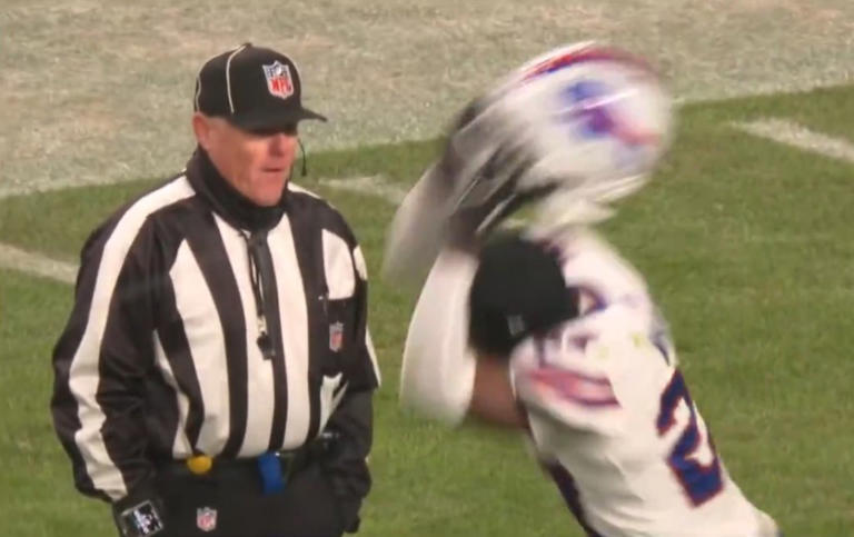 Bills’ Tre’Davious White fumes at refs over controversial penalty that ...