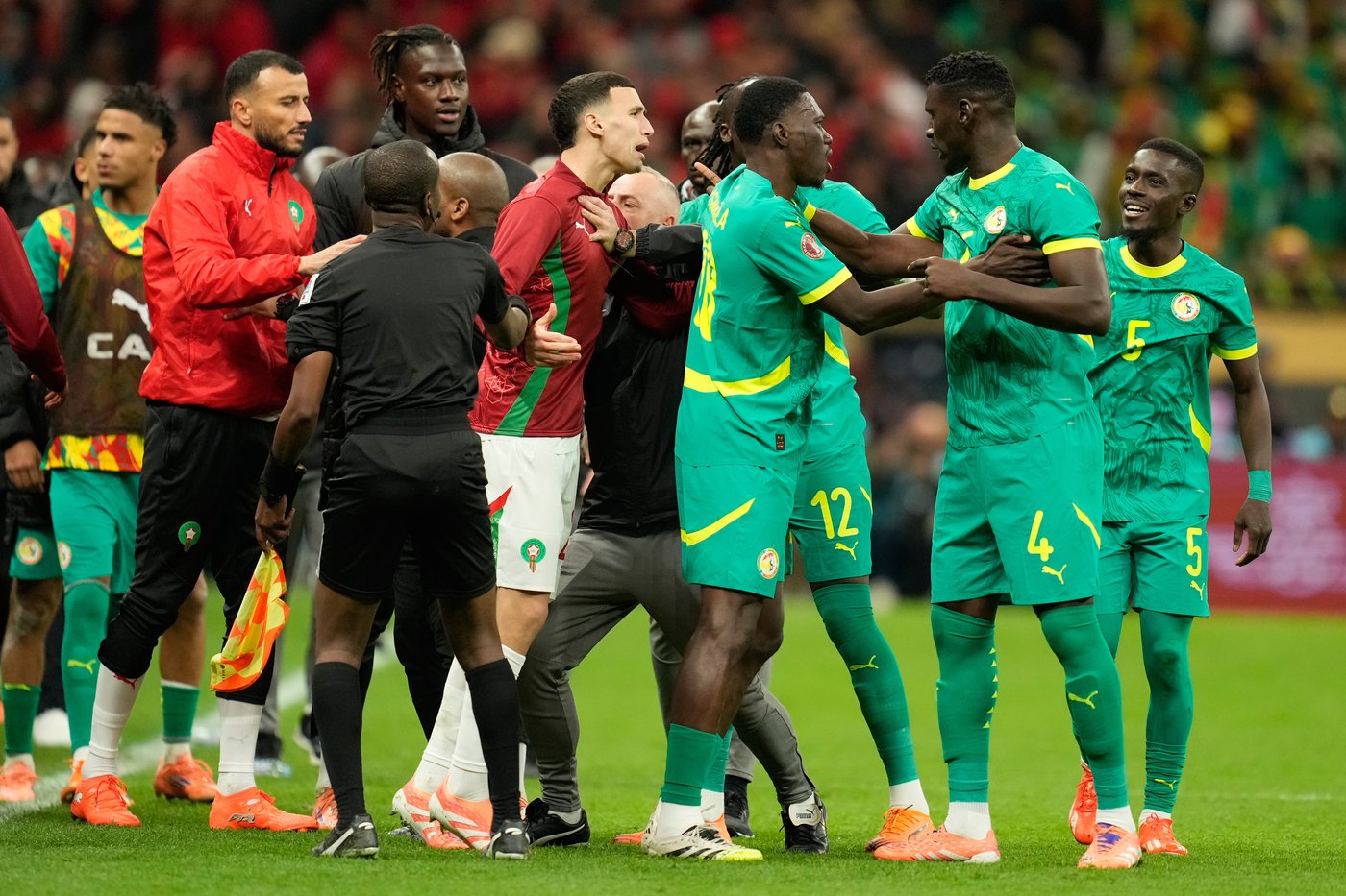 Chaos at Africa Cup of Nations final after Senegal players walk off ...