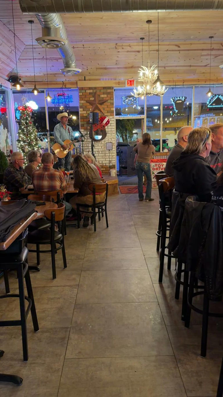 9 Arizona breakfast spots where the green chile makes everything better