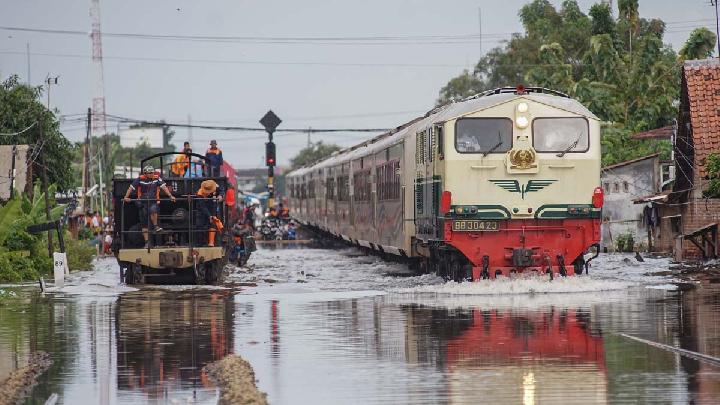 Cara refund tiket kereta api yang terdampak banjir