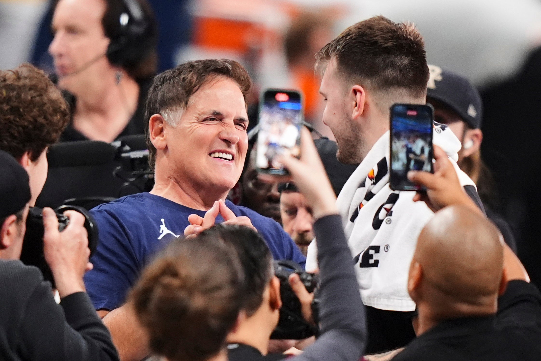 Indiana football's rise to No. 1 fueled by Mark Cuban's financial support