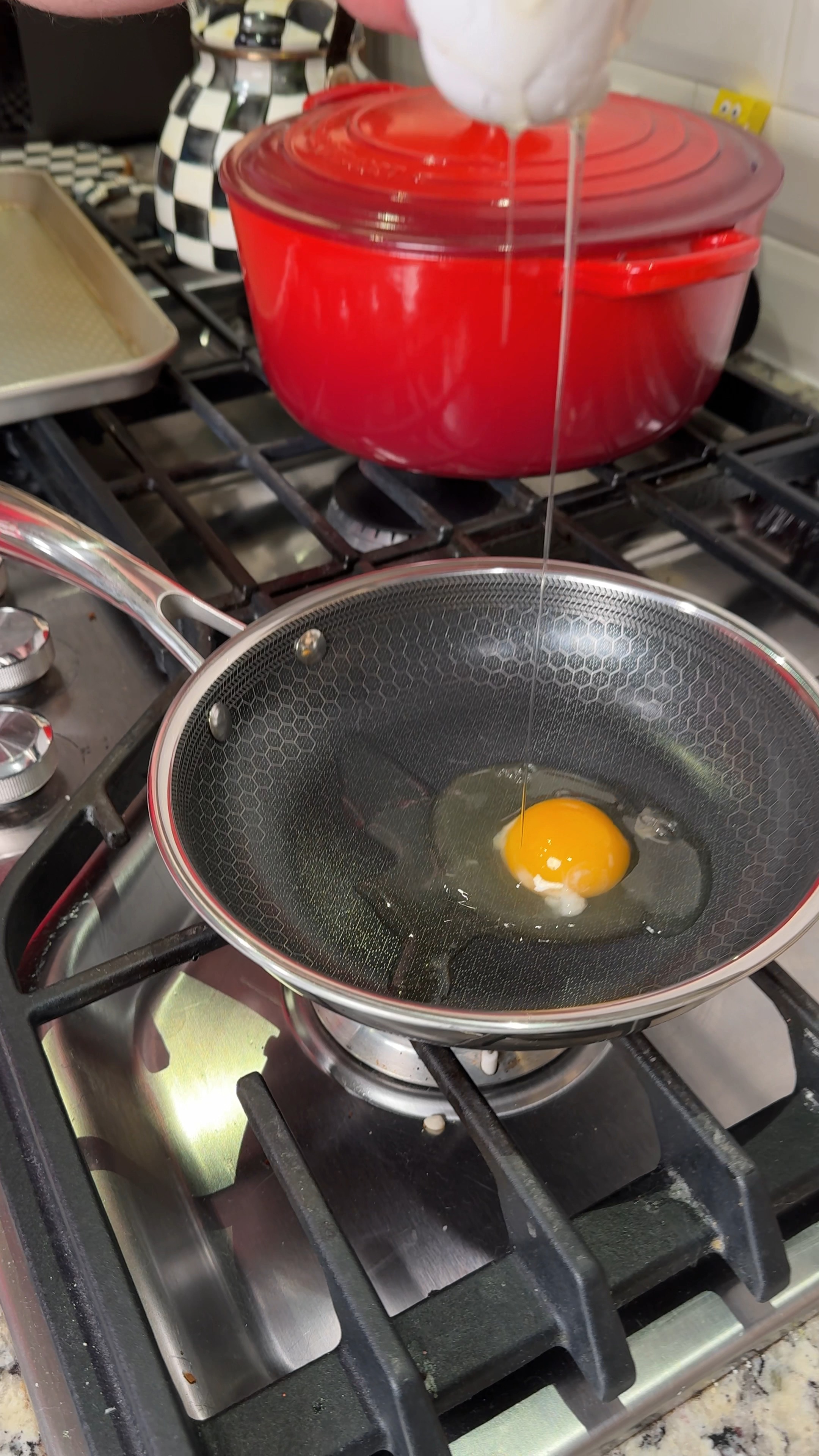 Perfect egg cracking hack