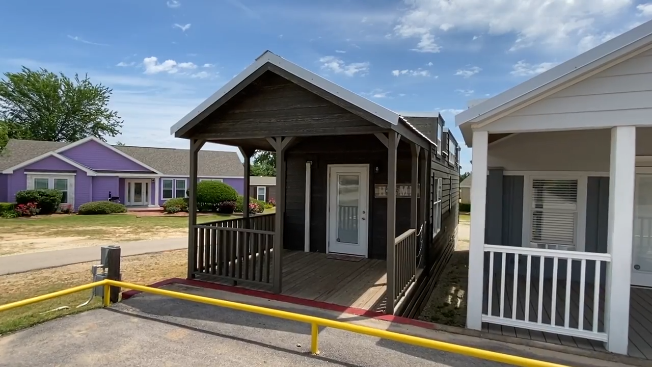 Grande by Stone Canyon | 1 bed, 1 bath tiny house tour