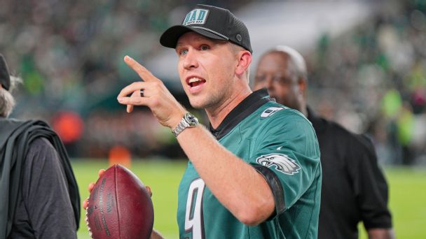 Nick Foles reminds Broncos fans of history as Jarrett Stidham set to ...