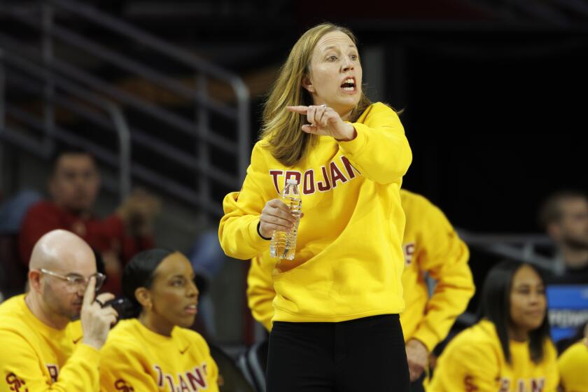 USC women's basketball snaps four-game losing streak with rout of Purdue