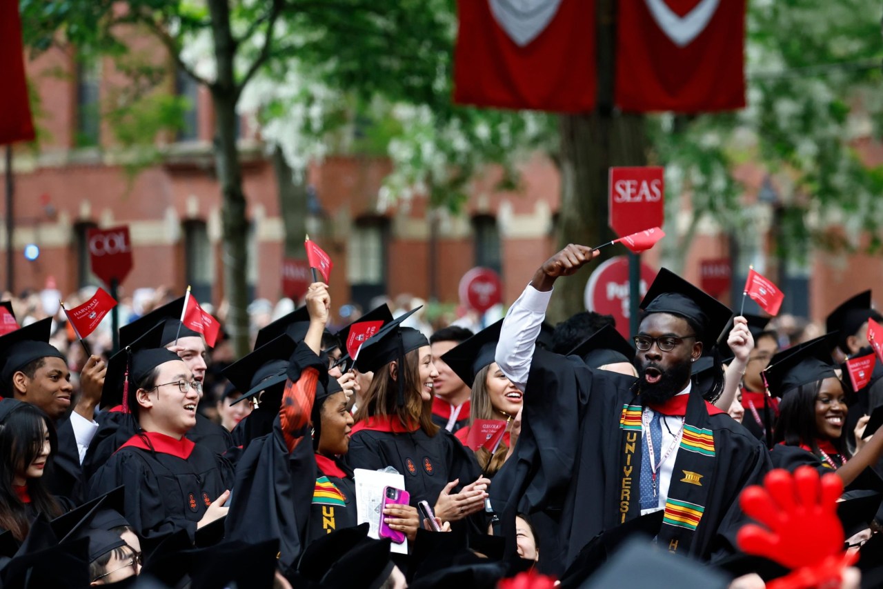 Even MBAs from top business schools are struggling to get hired