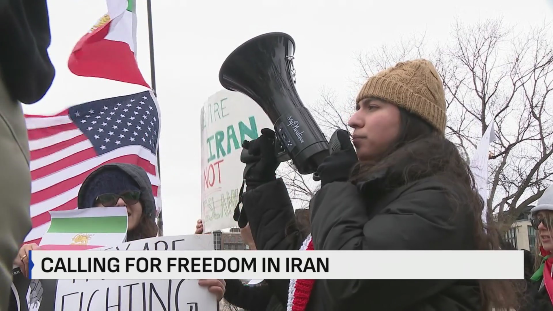 People gather in Kansas City, calling for freedom in Iran