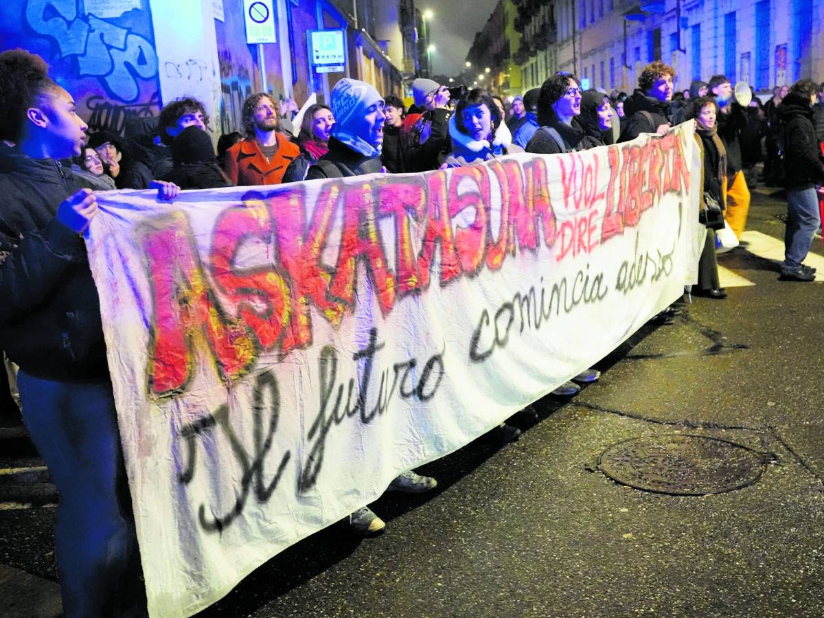 Askatasuna: "Il 31 ci riprendiamo Torino". E stringe ancora i legami ...