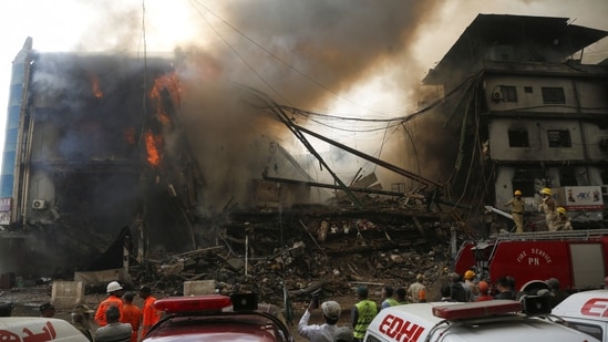 Pakistan: Death toll rises to 10 after Karachi's Gul Plaza fire; 60 ...