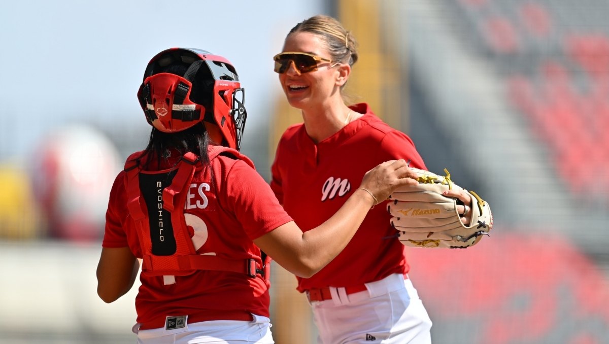 Diablos Rojos Femenil vence a Italia detrás de 9 ponches de Carley Hoover