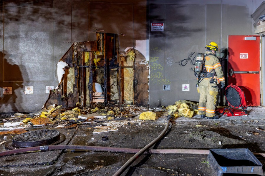 Fire started at homeless camp damages Red Robin restaurant in Lloyd ...
