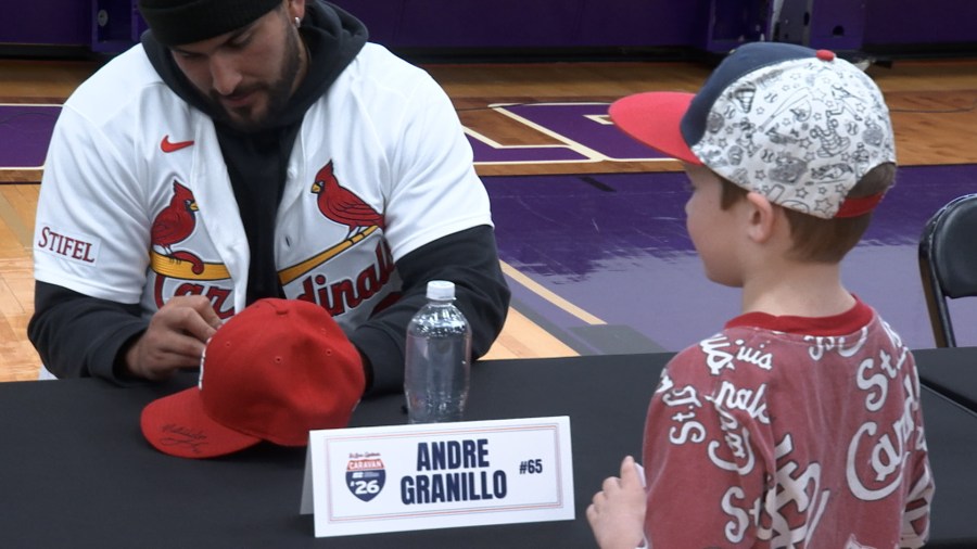 Cardinals Caravan makes stop in Evansville