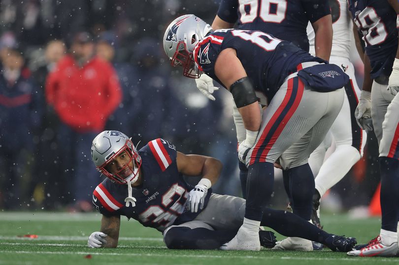 NFL viewers frustrated by ESPN suddenly cutting to ads during playoff game