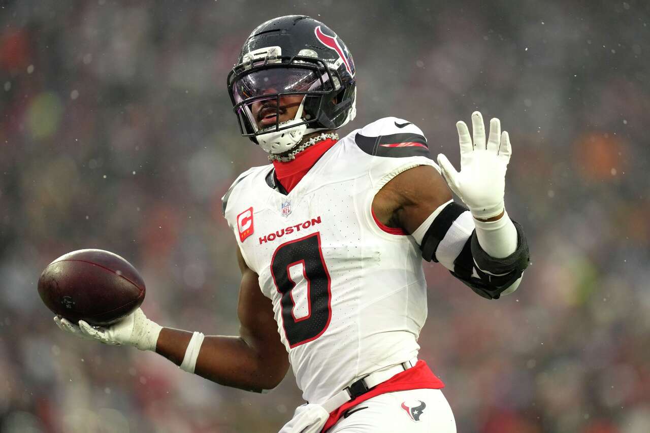 'It's bigger than me': Why Azeez Al-Shaair wanted to write 'Stop the ...