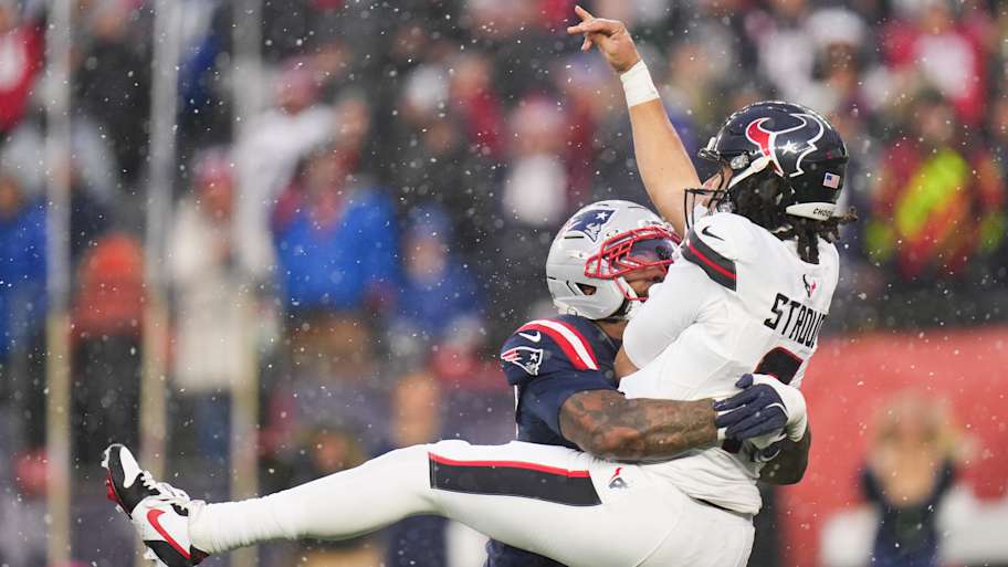 DeMeco Ryans had simple message for CJ Stroud after four-INT game vs ...