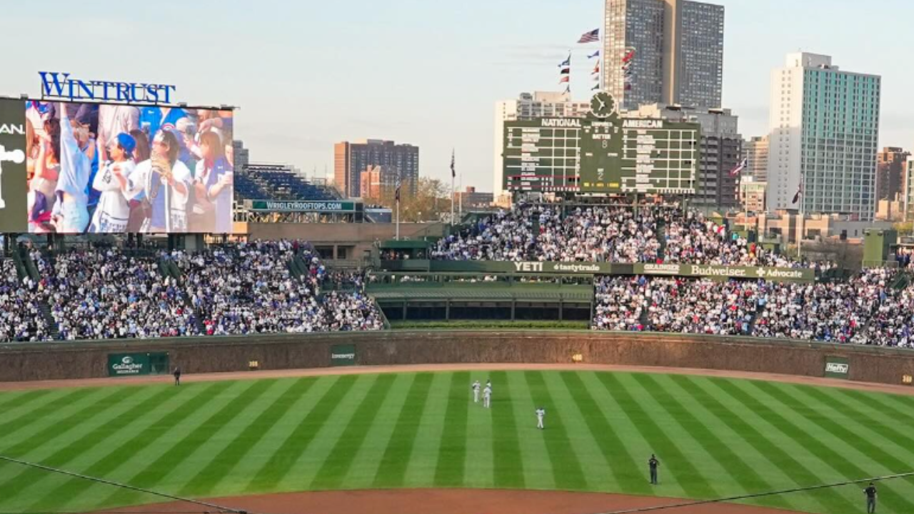 Wrigley Field capacity and seating breakdown: How many fans can fit ...