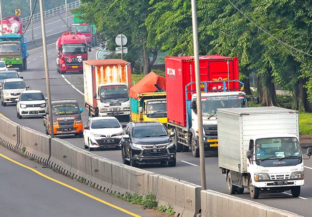 Tol Surabaya–Gempol sering tersendat? Ini 5 jam minim antrean yang ...