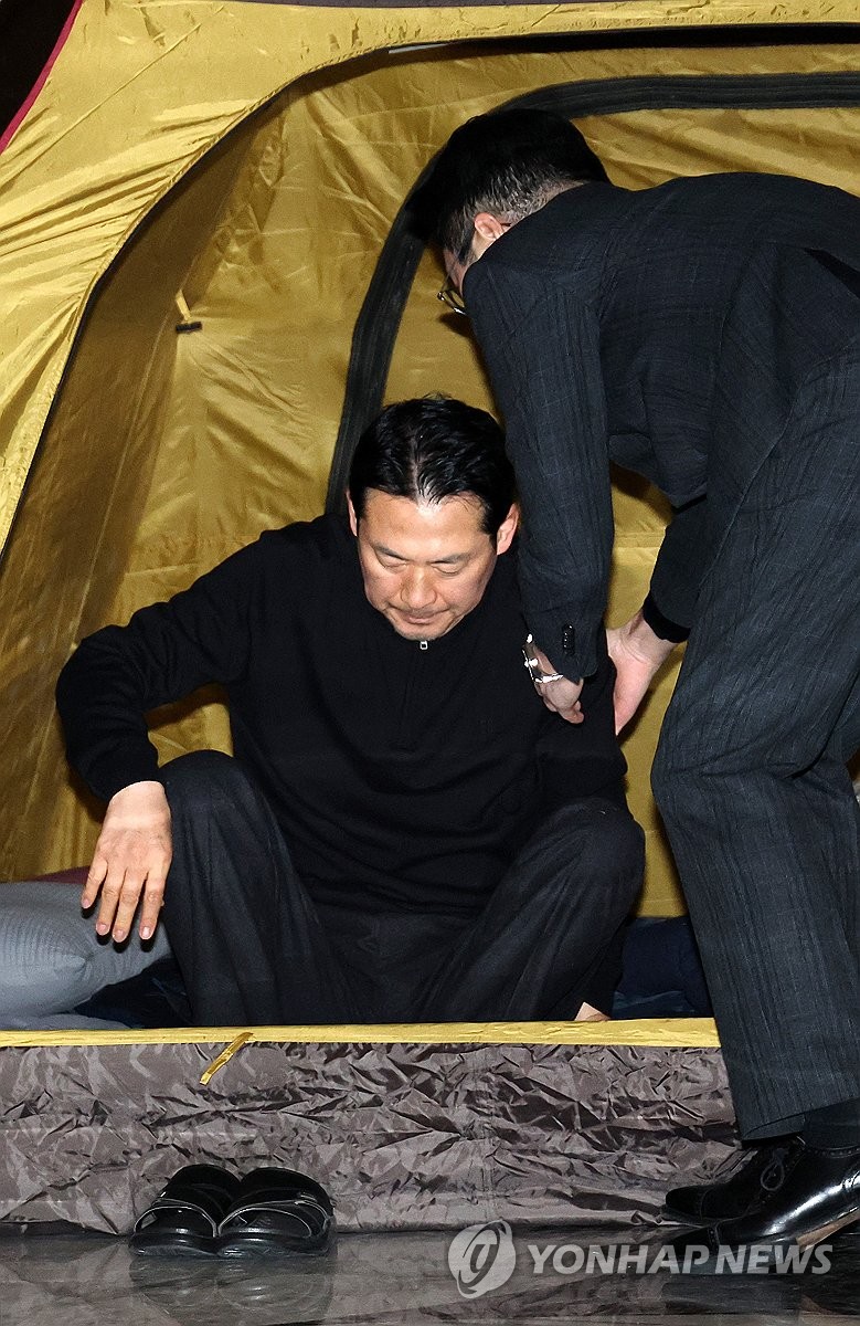 Opposition leader on hunger strike