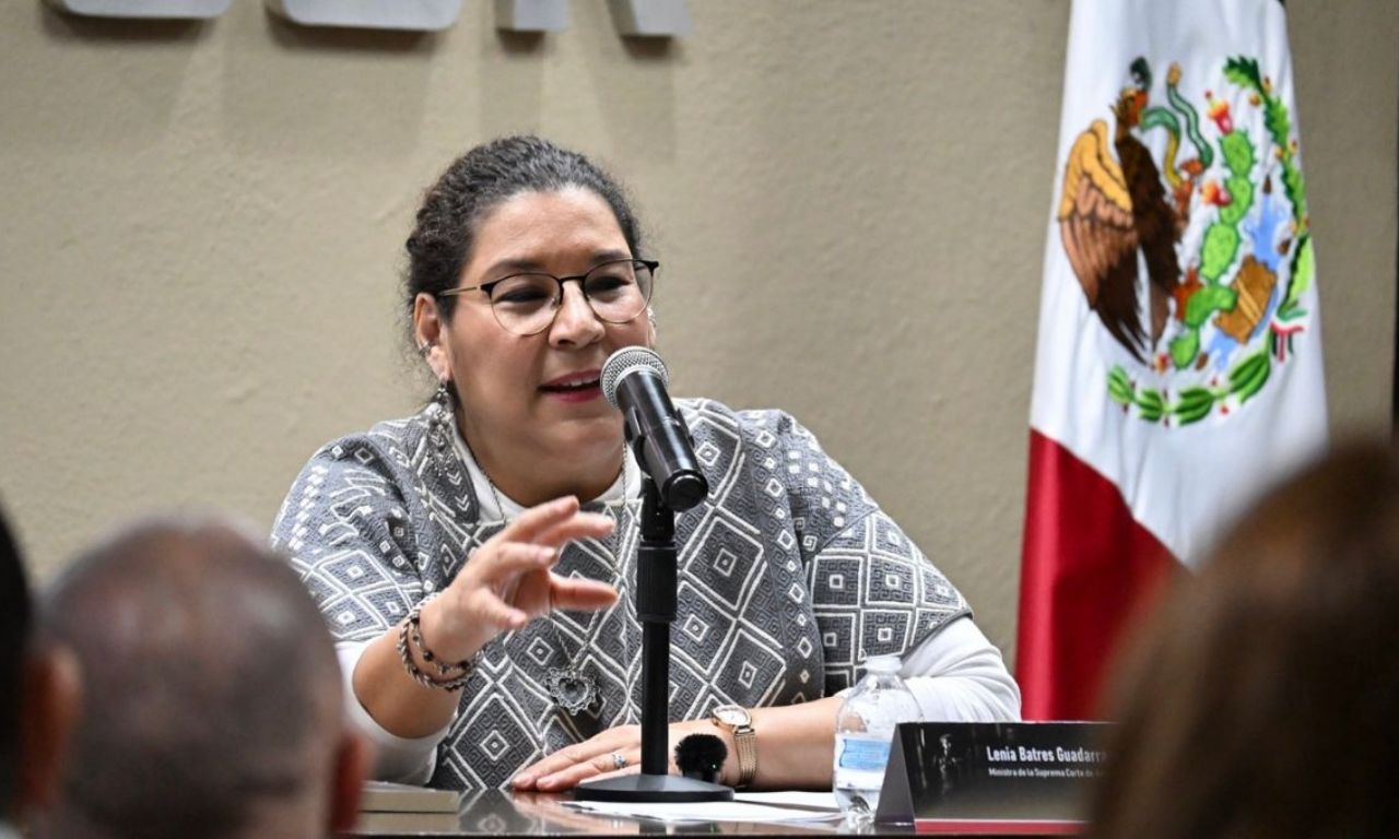 Batres plantea que SCJN no pueda revisar sentencias de salas