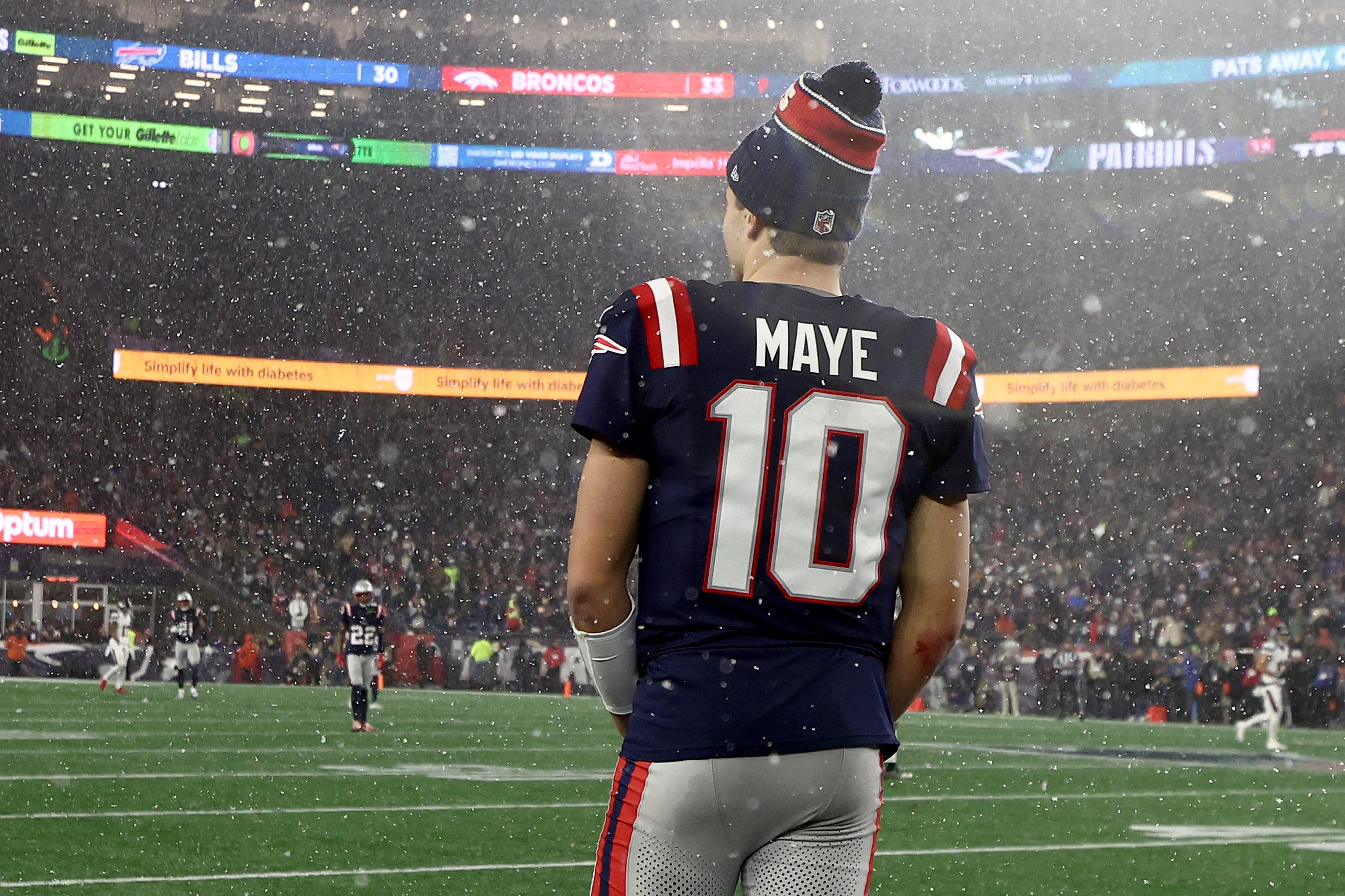 Drake Maye reacts to Bo Nix injury ahead of Broncos-Patriots ...