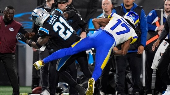 Davante Adams injury update: Rams get bad news vs Bears; scary scenes ...