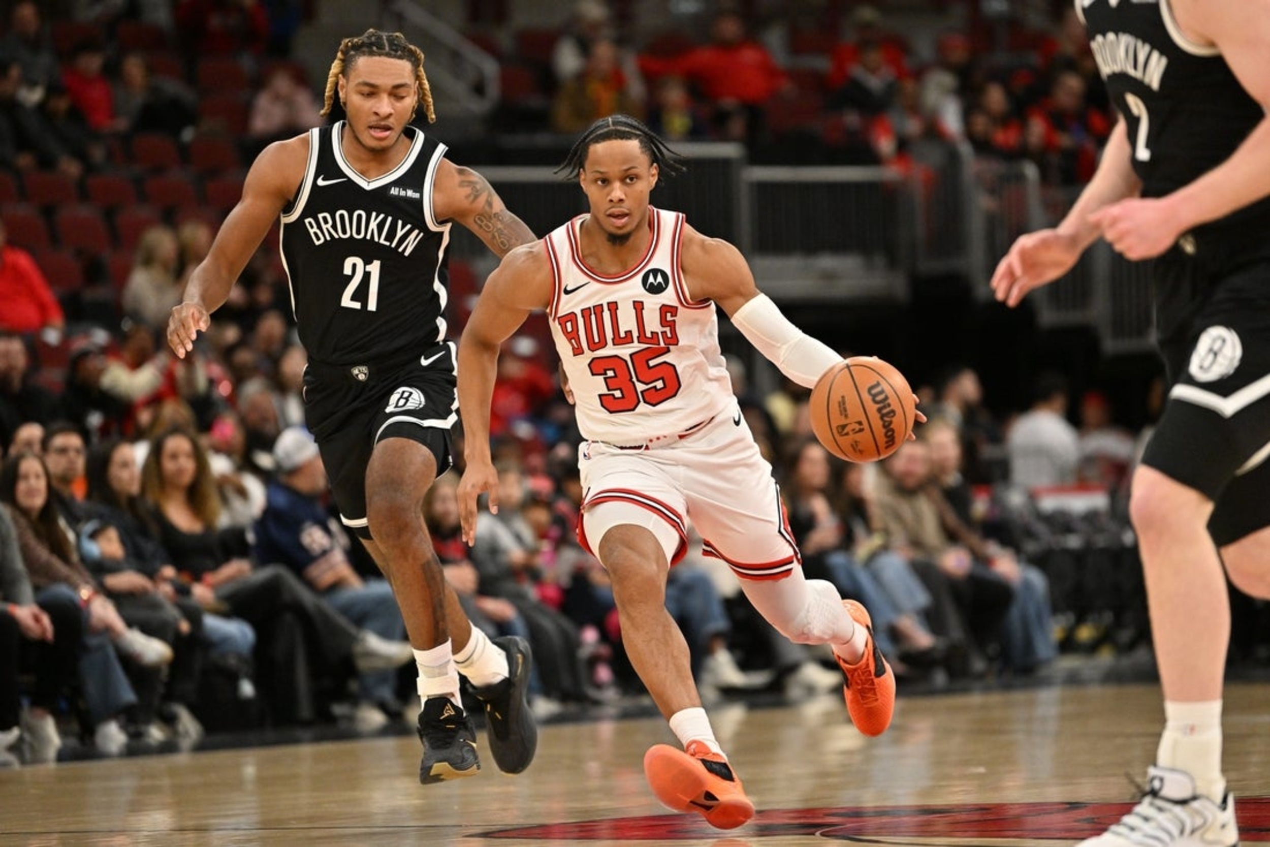 Hot-shooting Coby White helps Bulls defeat Nets