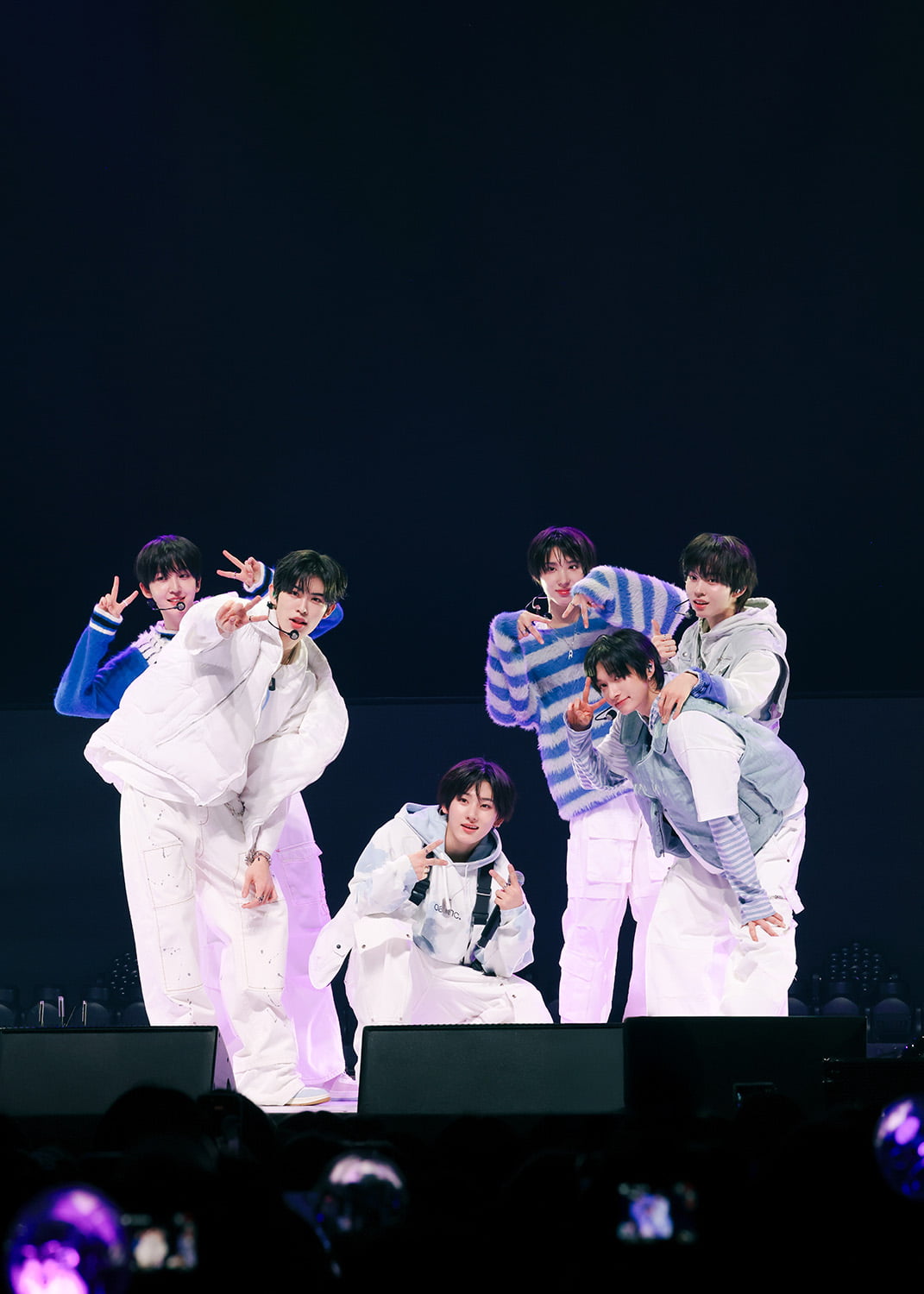 'JYP 신예' 킥플립, 데뷔 첫 팬 콘서트 성료… "억주년까지 함께해"