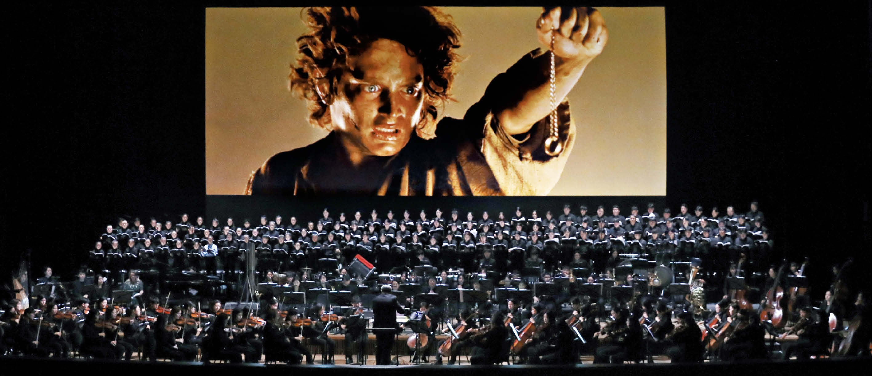 Film concert brings ‘Lord of the Rings’ to stage