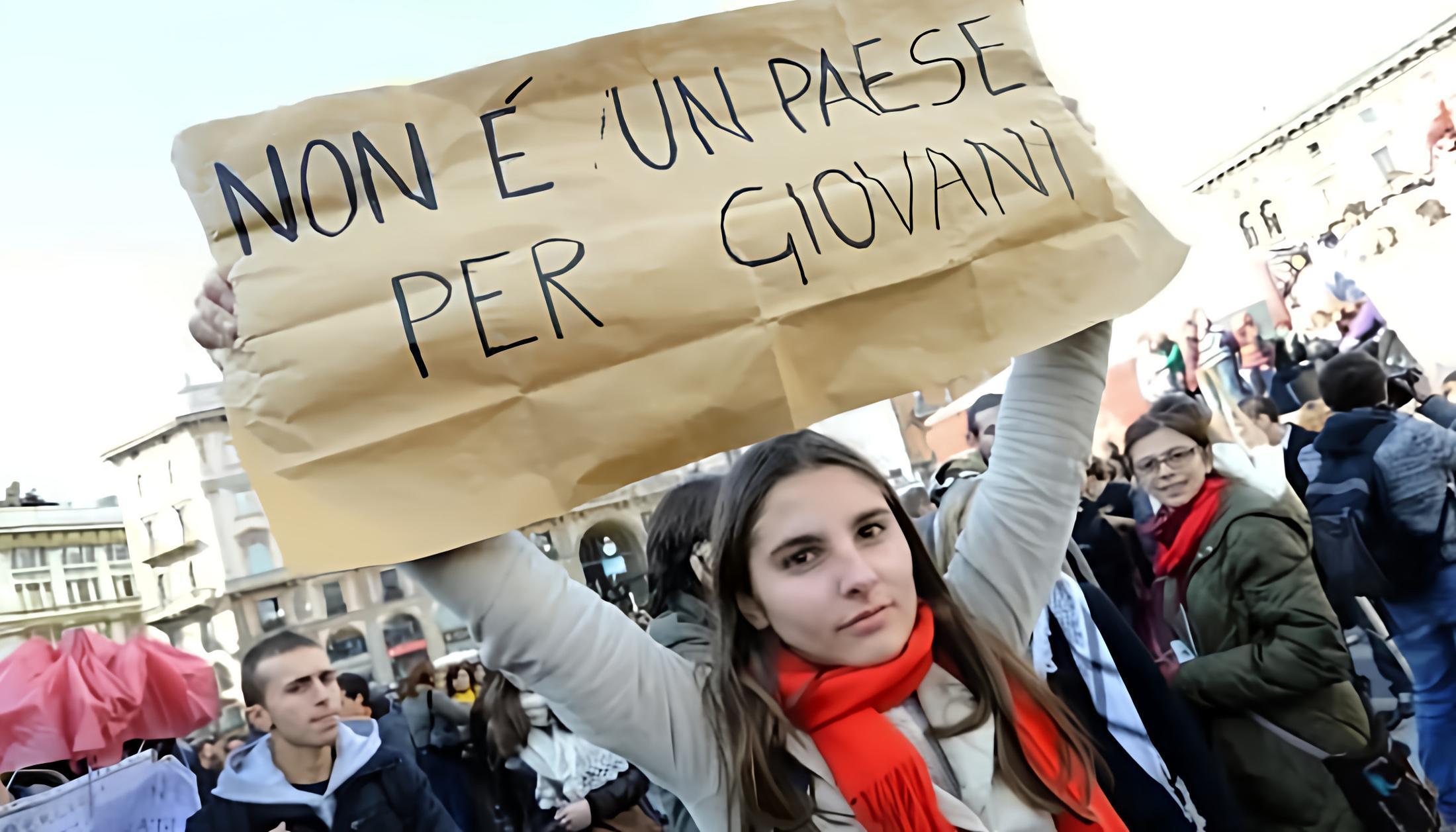 Adolescenti: questi alieni: "La scuola è un fortino. Ripartiamo dall ...