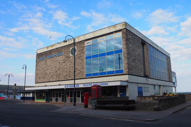 Theatre lights up red to raise awareness of serious childhood illness