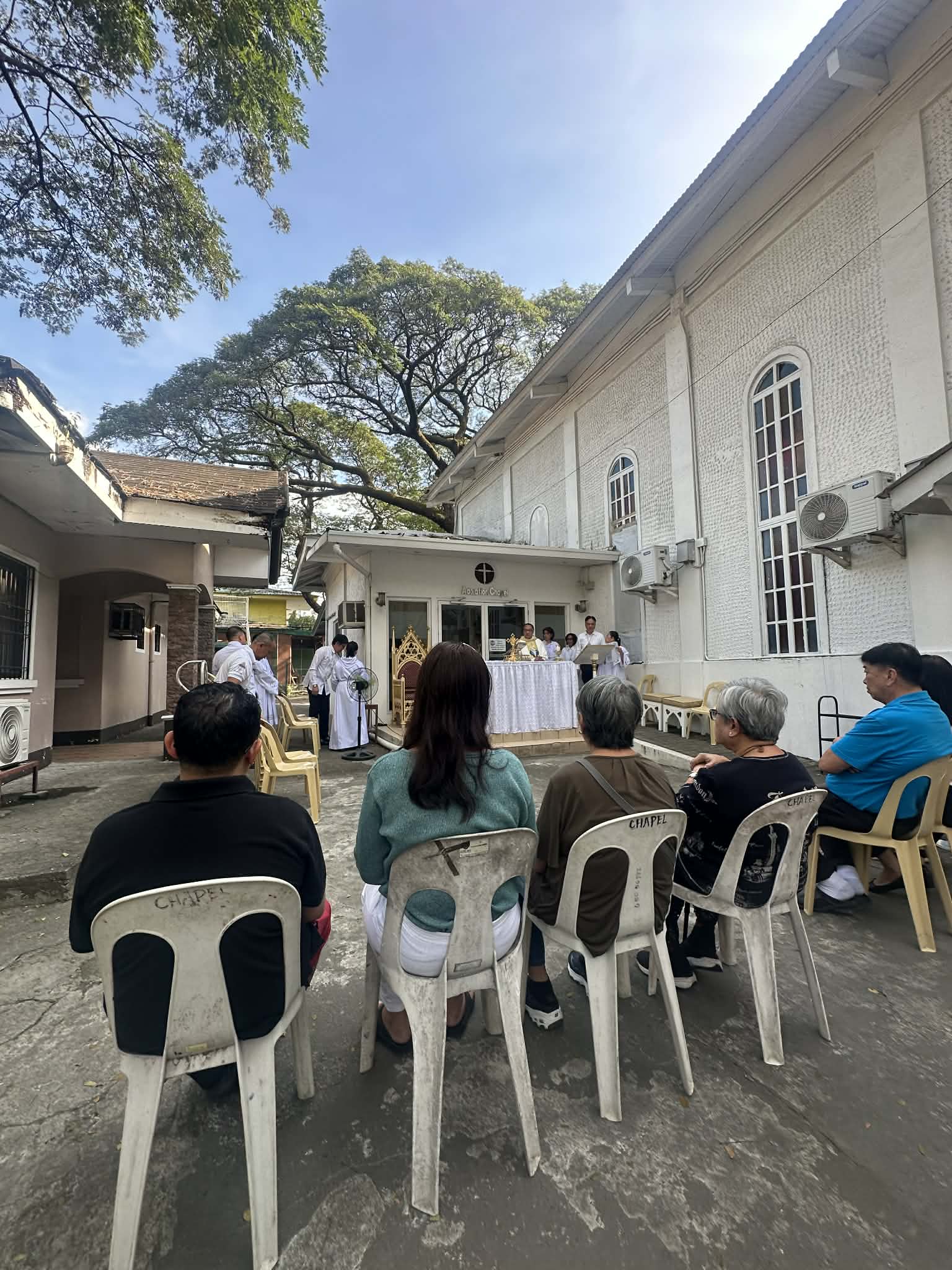 San Roque Chapel in Subic Bay desecrated; Mass held outdoors