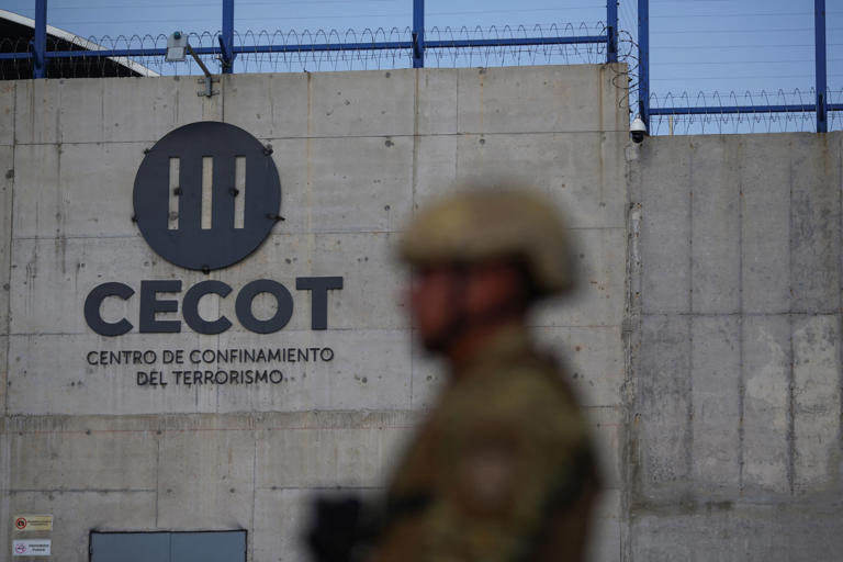 CBS airs El Salvador mega prison report weeks after pulling segment