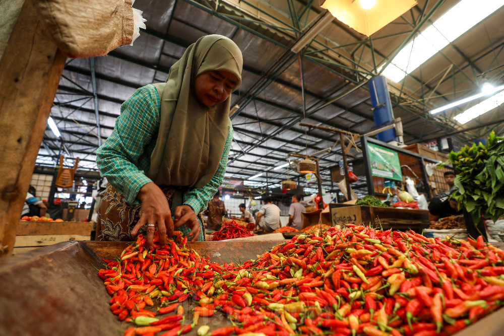 Mayoritas harga pangan di Kabupaten Cirebon turun per 19 Januari 2026