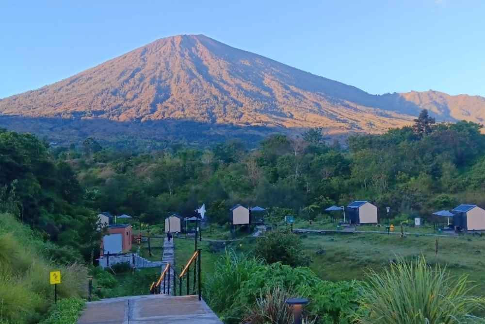 Perputaran uang di Taman Nasional Gunung Rinjani tembus Rp182 miliar ...