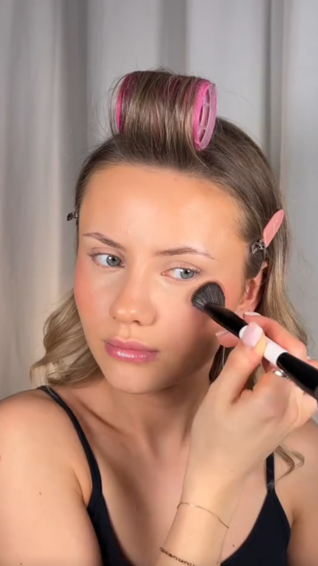 What makeup looked like in 1963: A timeless style revisited