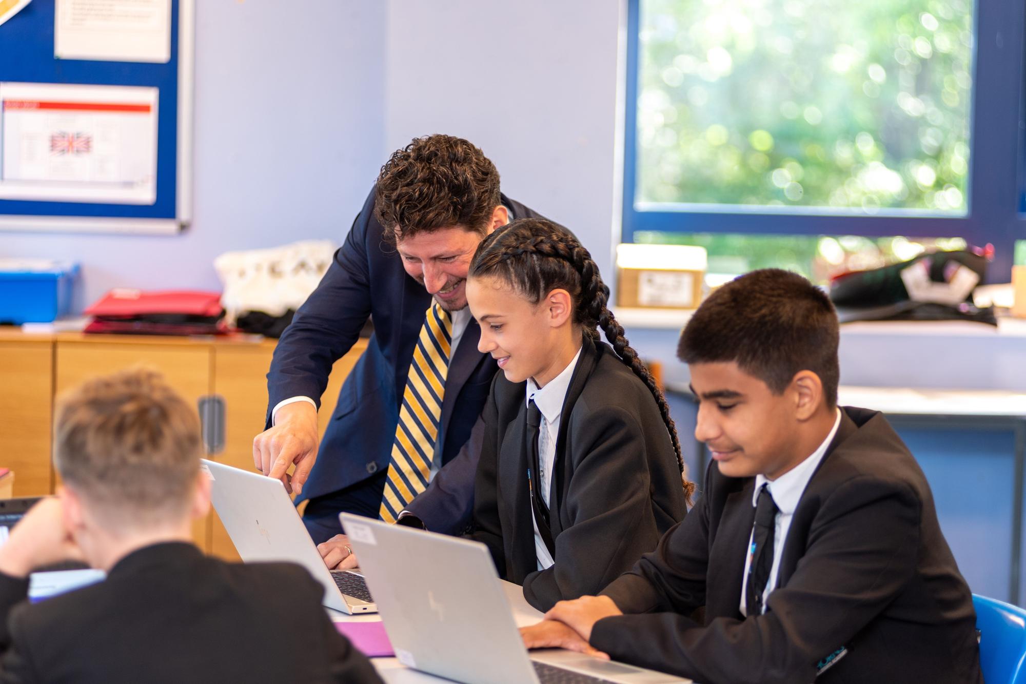 Teachers need to relocate to where the jobs are, says Education ...