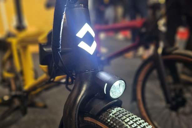 On a vu le nouveau Ahooga E‑Max : baisse de prix, plus de puissance et ...