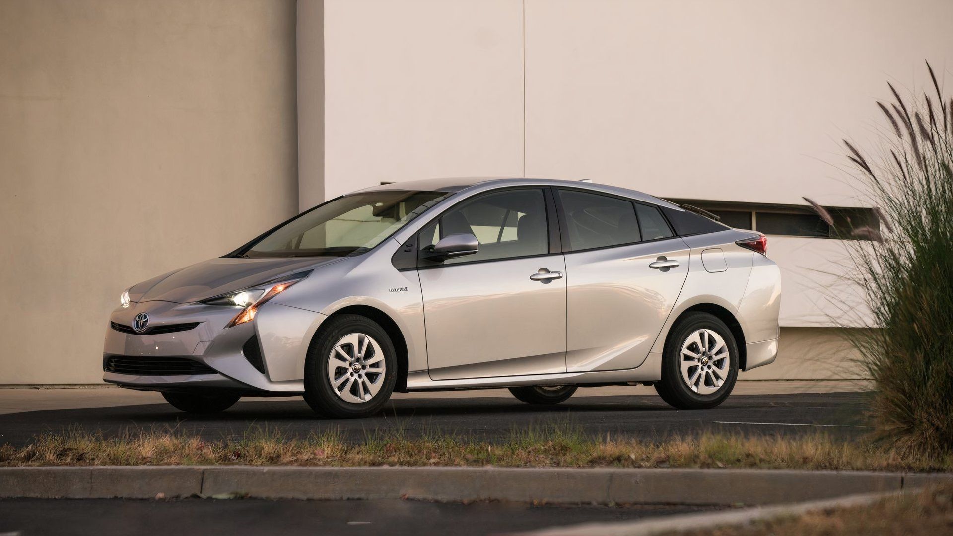 The surprising resale value of a 10-year-old Toyota Prius in 2026