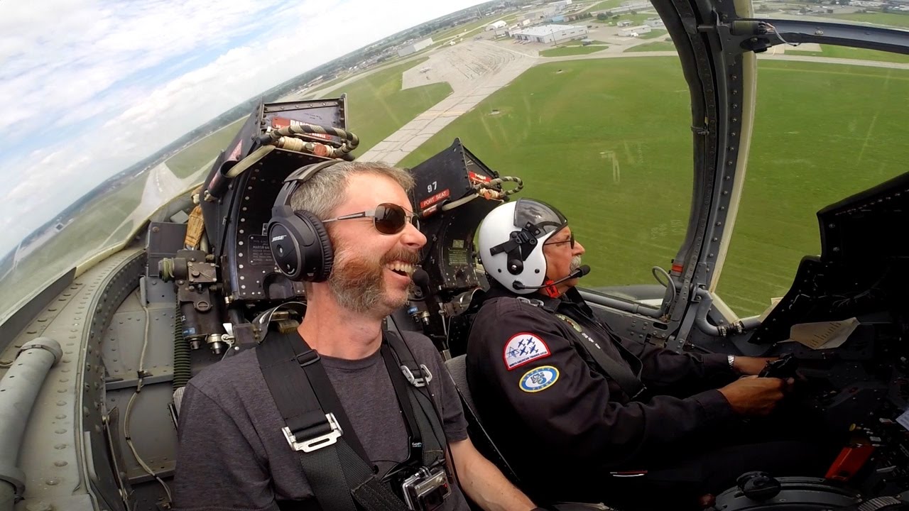 What it feels like to fly a fighter jet for the first time