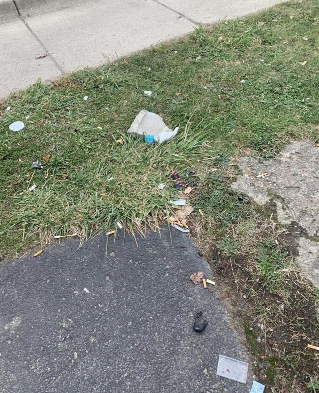 Onlooker shares photo after witnessing upsetting scene outside bus stop ...