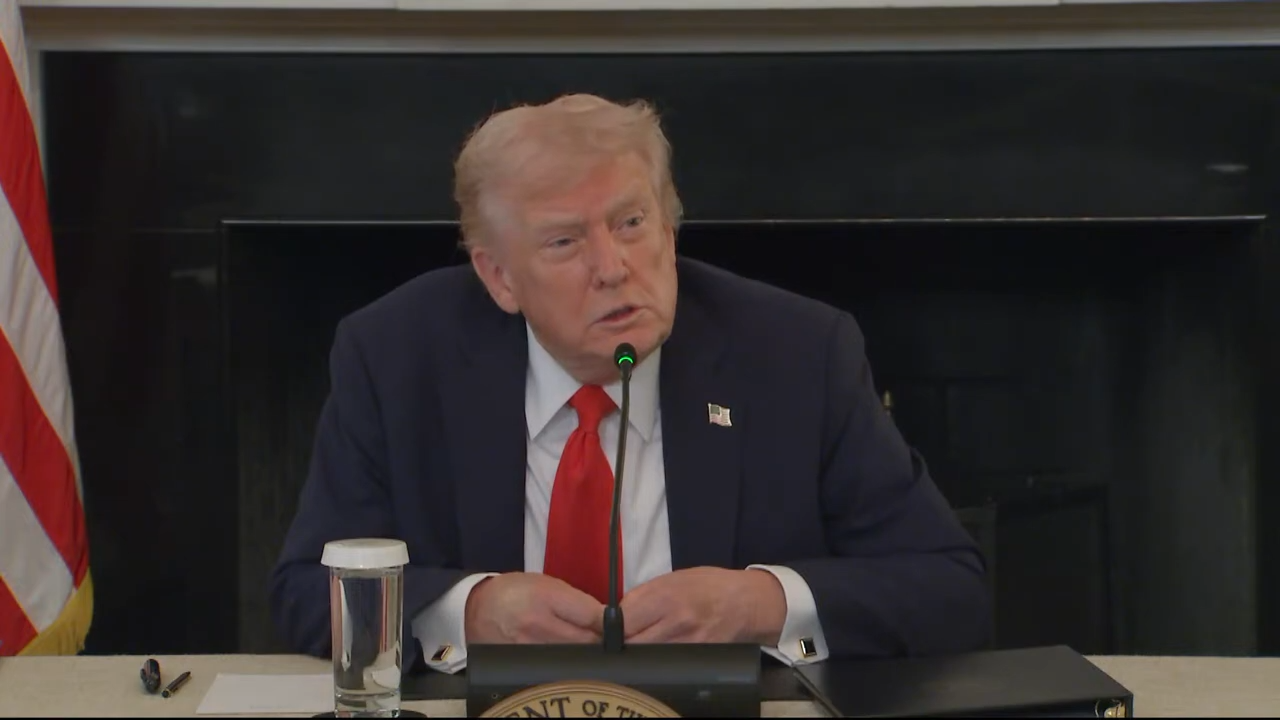 'Suspending who?': Trump demonstrates his incompetence, believes ...