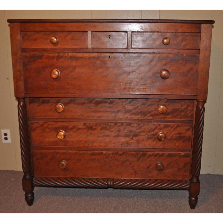 Did you own Abraham Lincoln's dresser? Hunt is on for Stark ex-owner