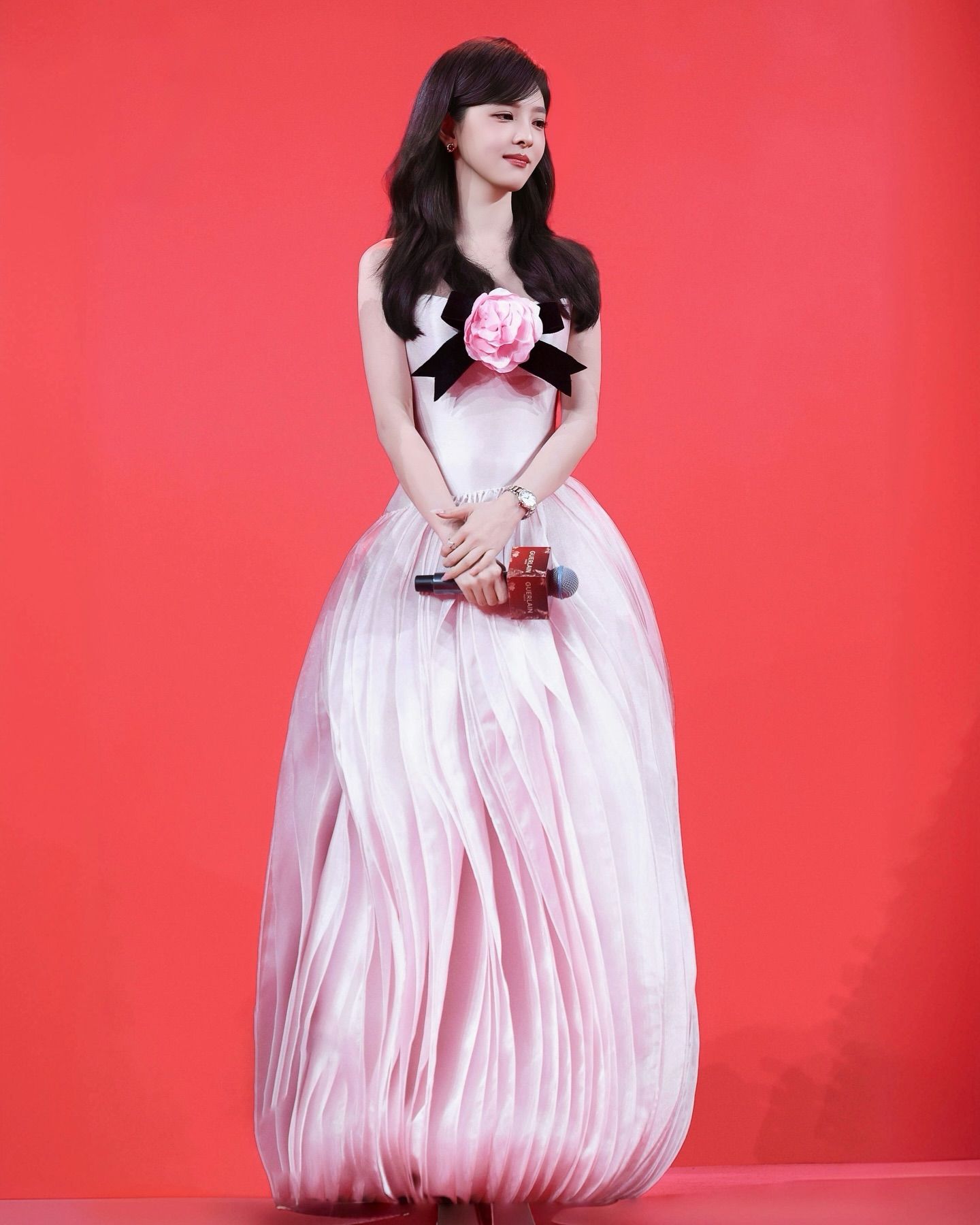 Metro exclusive: Chinese star Zhang Ruonan wears Mark Bumgarner and ...