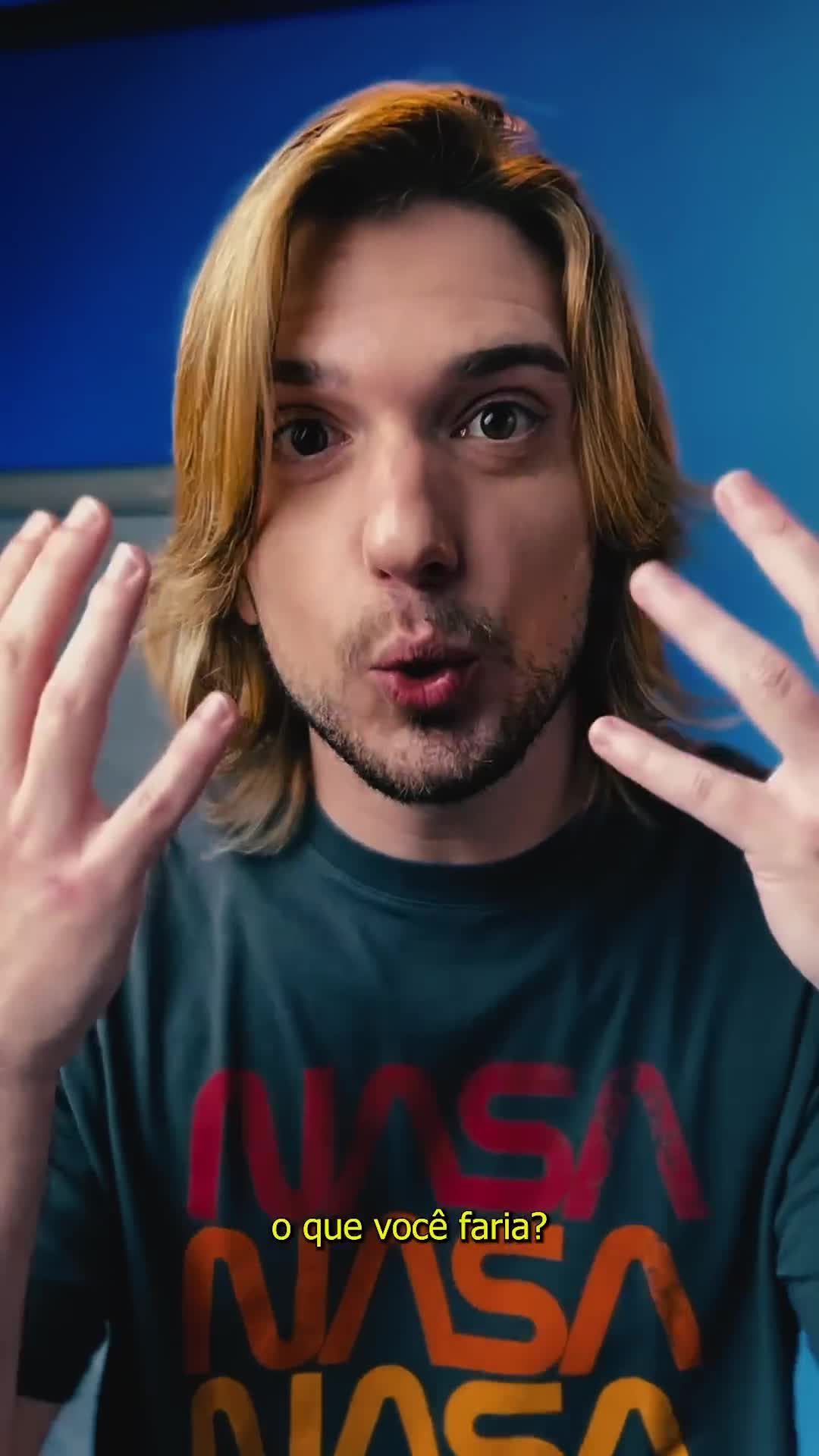 Você consegue resolver o problema de Monty Hall? #Shorts