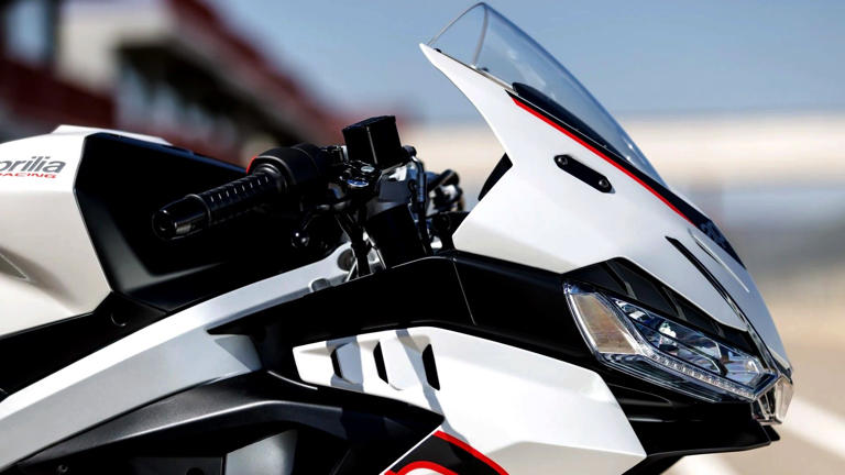 The slow sports bike that teaches you to ride like a pro