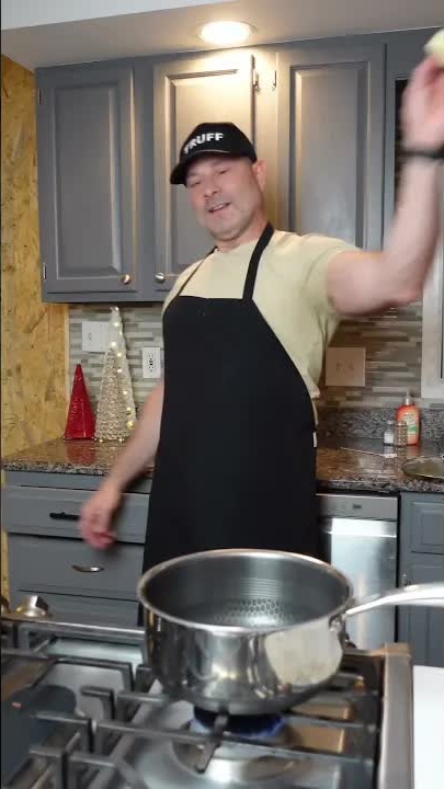 Leftover Thanksgiving turkey legs recipe #shorts