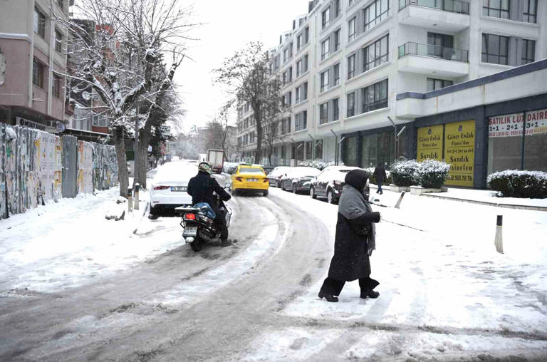 İstanbul’da kar yağışı etkili oluyor