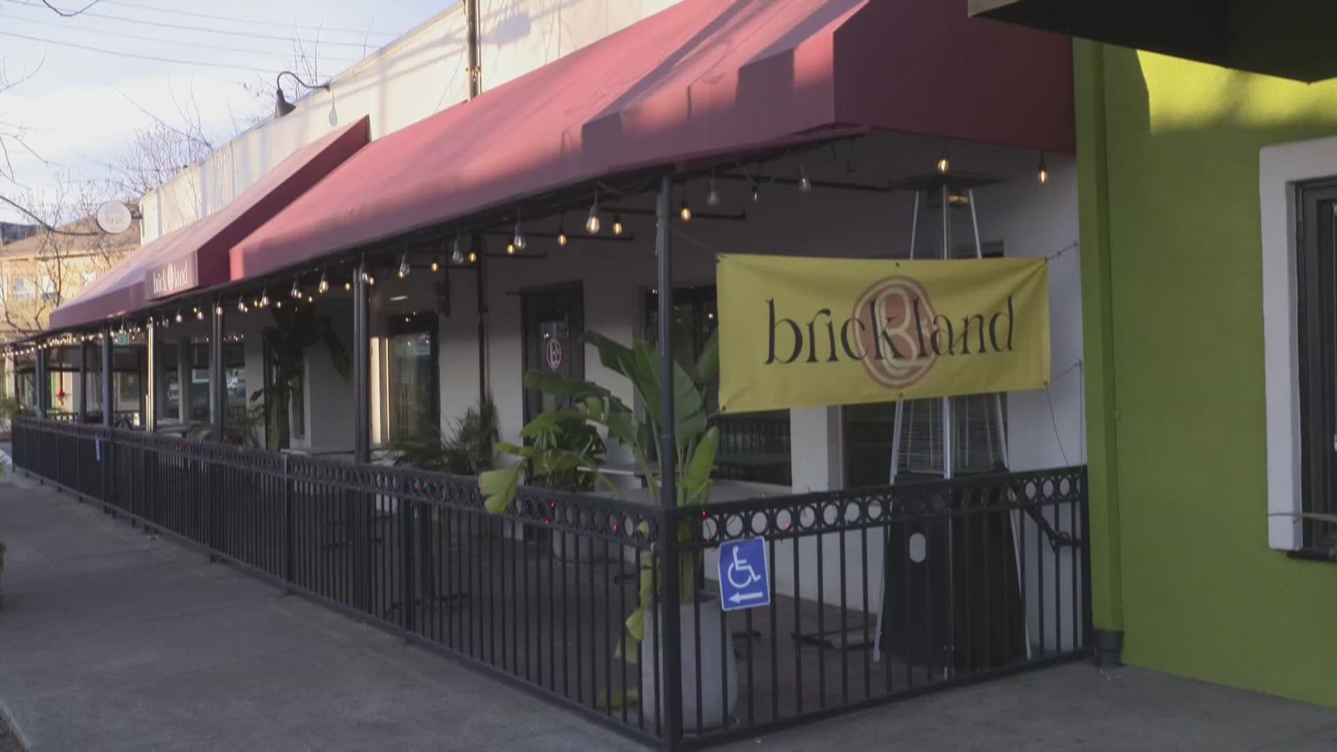 Community steps up after break-in forces East Sacramento restaurant to ...